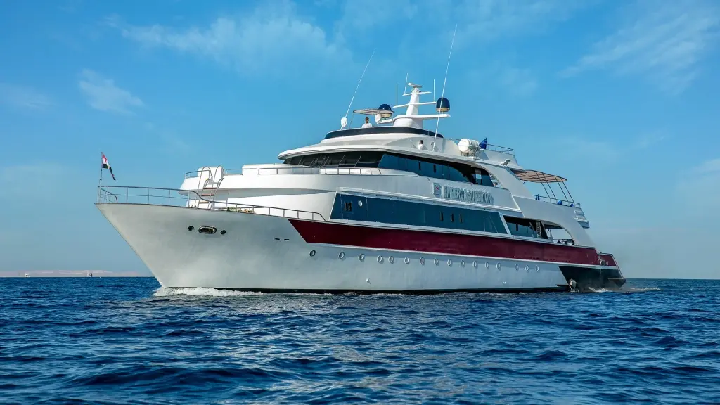 Emperor Superior Red Sea Liveaboard Trip Report | Diving Holiday News ...